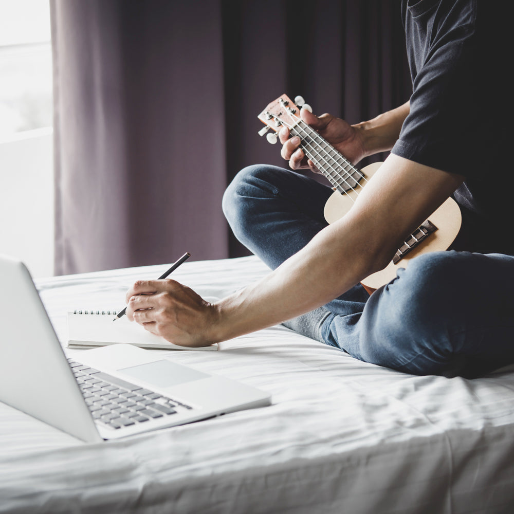 Learn To Play Ukulele As A Beginner | How To | Musictopia
